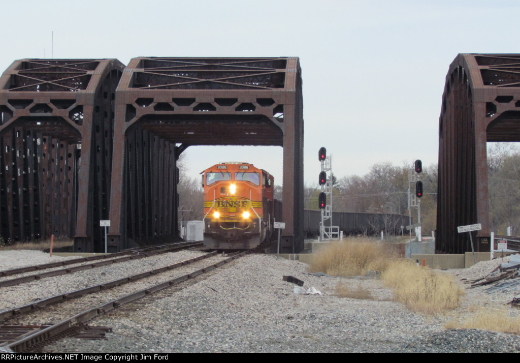 BNSF 8988
